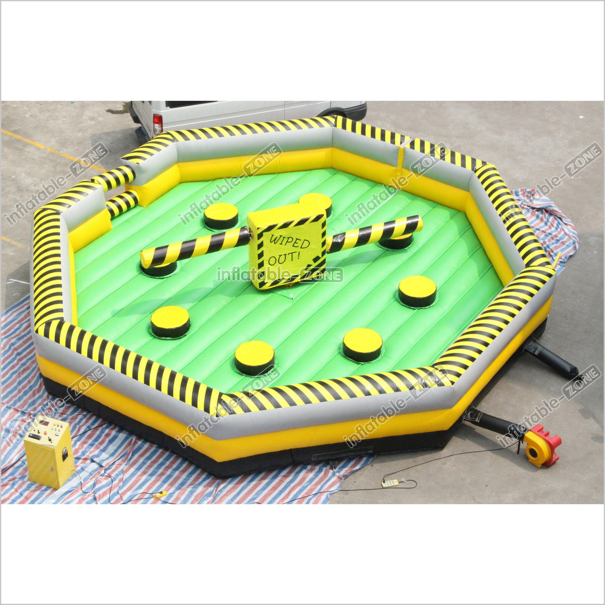 Giant Outdoor Inflatable Meltdown Challenge Eliminator Inflatable Wipe ...
