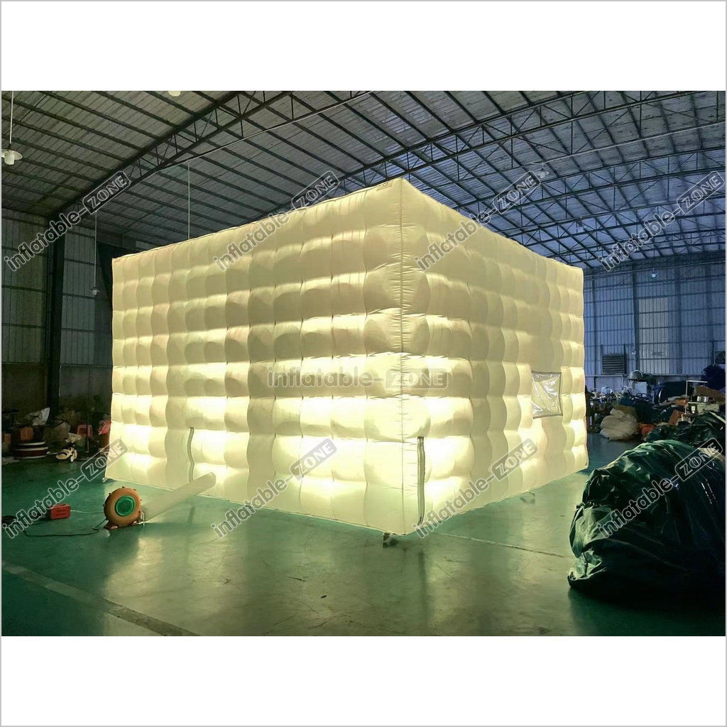Bounce House Nightclub A Blow Up Nightclub Nightclub Bouncy Castle Env