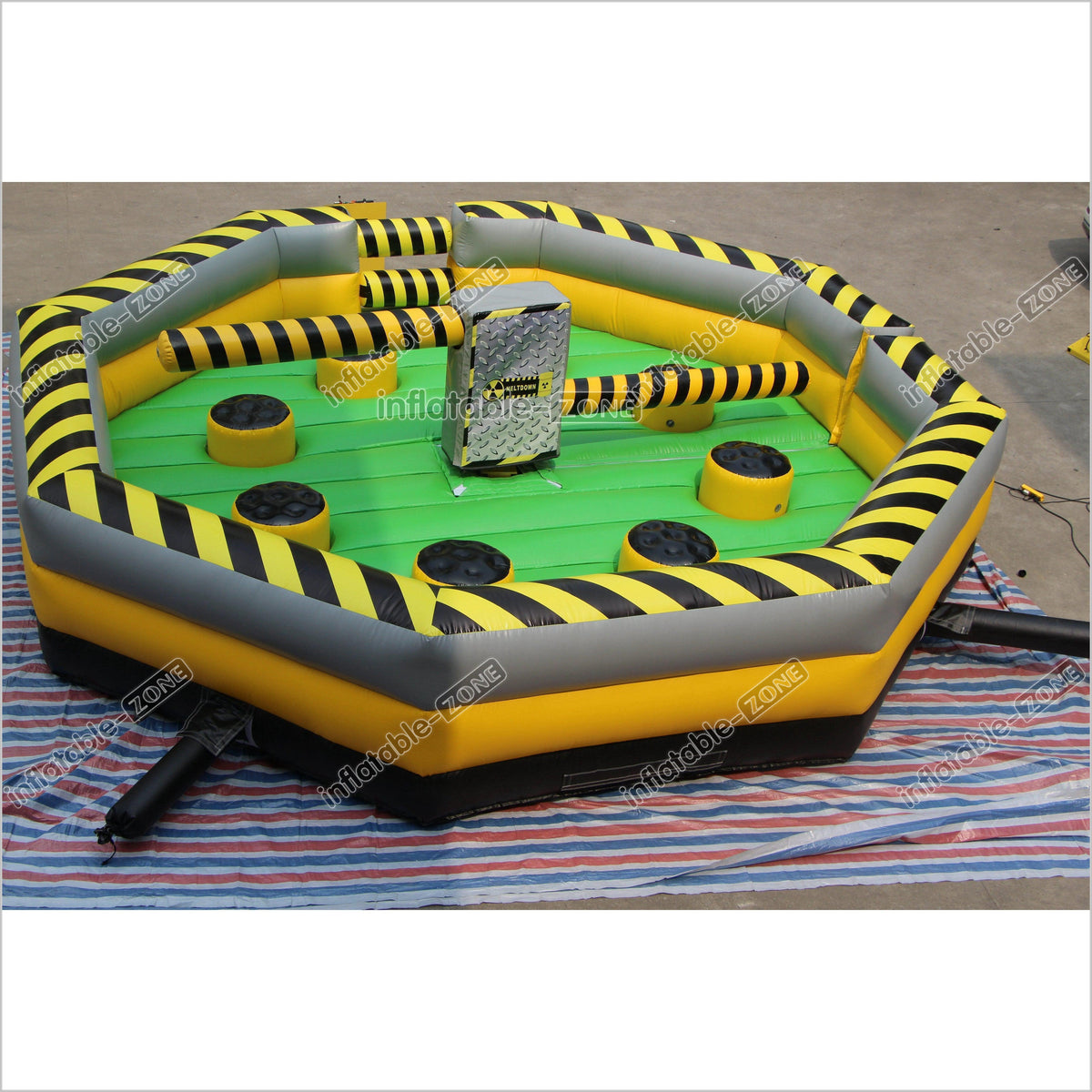 Outdoor Inflatable Wipeout Sports Games Mechanical Inflatable Sweeper ...
