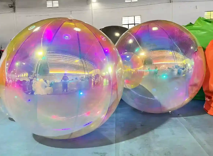 12 Pieces of inflatable colorful mirror balls with an air pump