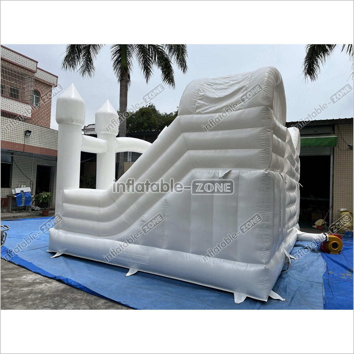 Inflatable White Bounce House White Double Slide Wedding Bouncy Castle ...