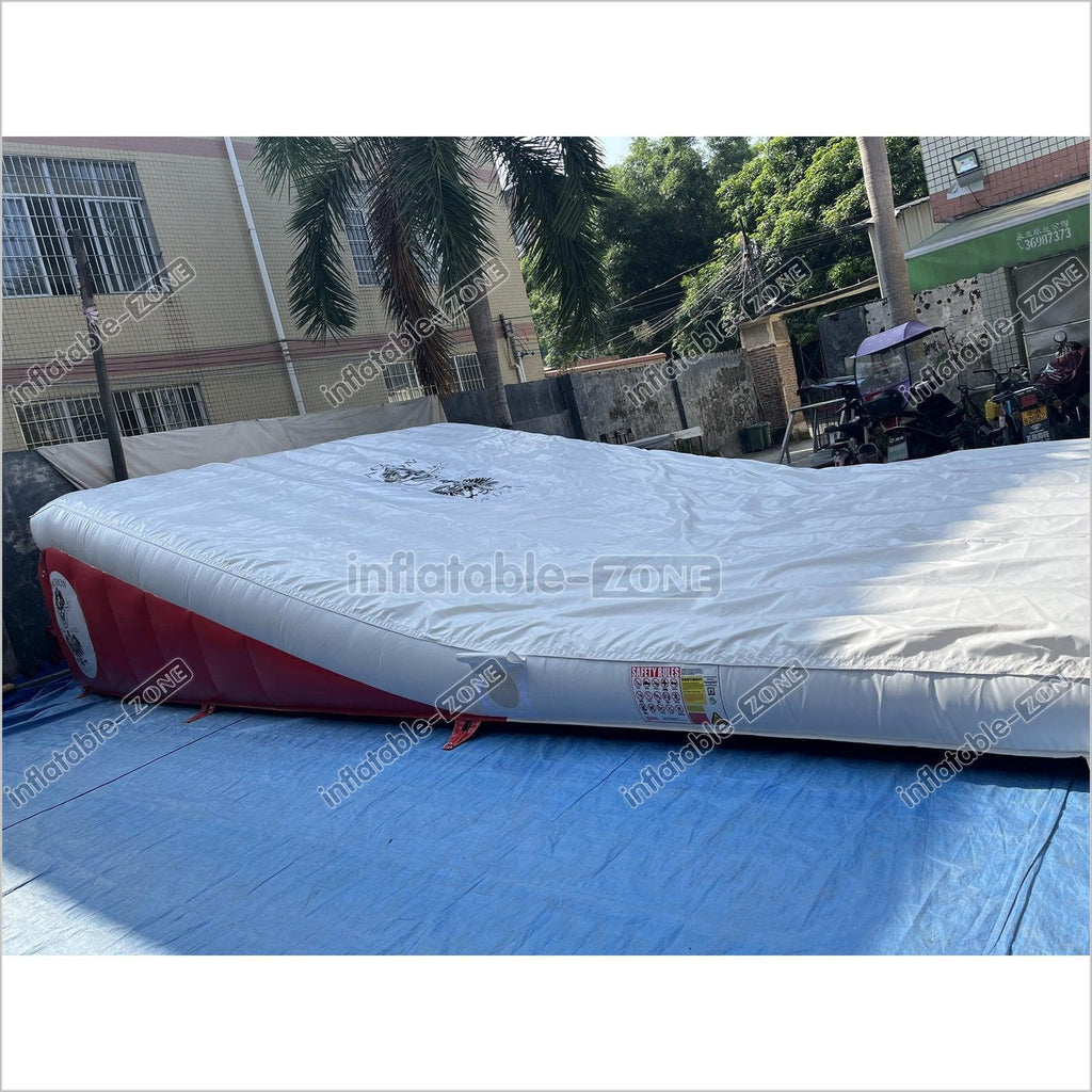 Inflatable Airbag Trampoline Park Jumping Air Bag Inflatable Stunt Bag ...