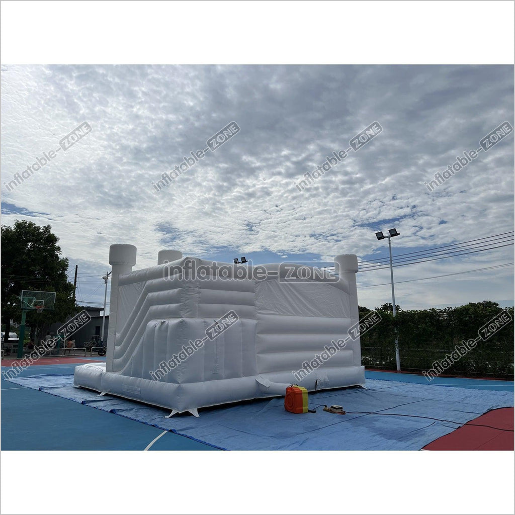 Inflatable White Bounce Castle With Slide Inflatable Water Balloon Poo ...