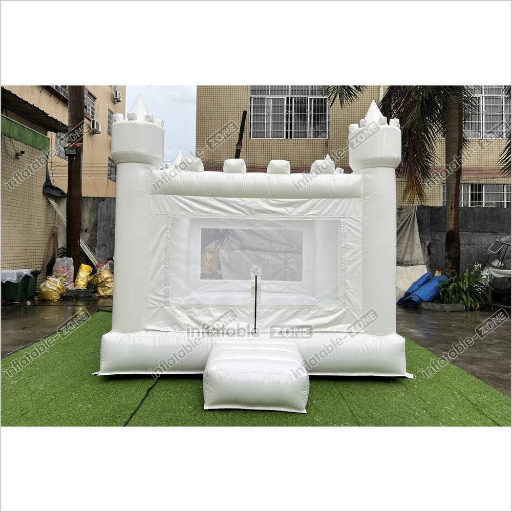 White Inflatable Wedding Bouncy Castle Soft Play Fun Inflatable Backya